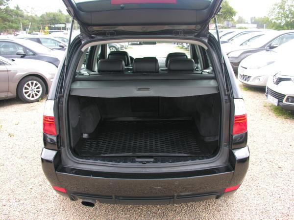 Black BMW X3 2010 in Riga, with an engine capacity of 2.00 L and mileage of 0 thousand km for 6550 €, photo 6 on AUTOMOTO.COM.LV