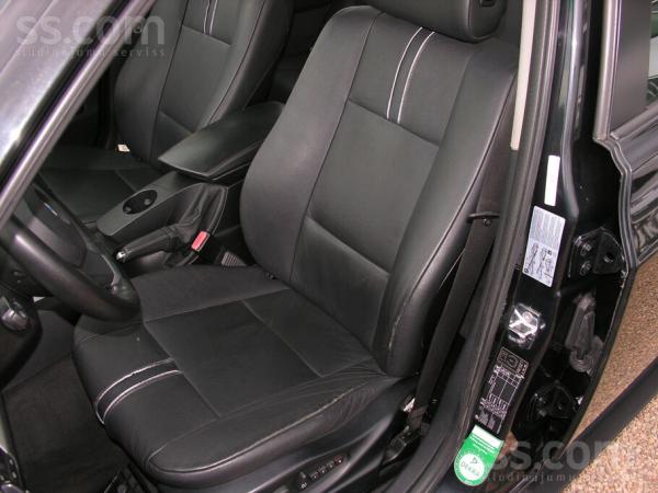 Black BMW X3 2010 in Riga, with an engine capacity of 2.00 L and mileage of 0 thousand km for 6550 €, photo 11 on AUTOMOTO.COM.LV