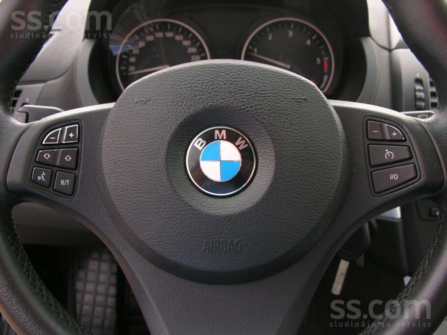 Black BMW X3 2010 in Riga, with an engine capacity of 2.00 L and mileage of 0 thousand km for 6550 €, photo 12 on AUTOMOTO.COM.LV