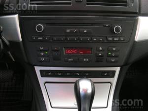 Black BMW X3 2010 in Riga, with an engine capacity of 2.00 L and mileage of 0 thousand km for 6550 €, photo 15 on AUTOMOTO.COM.LV