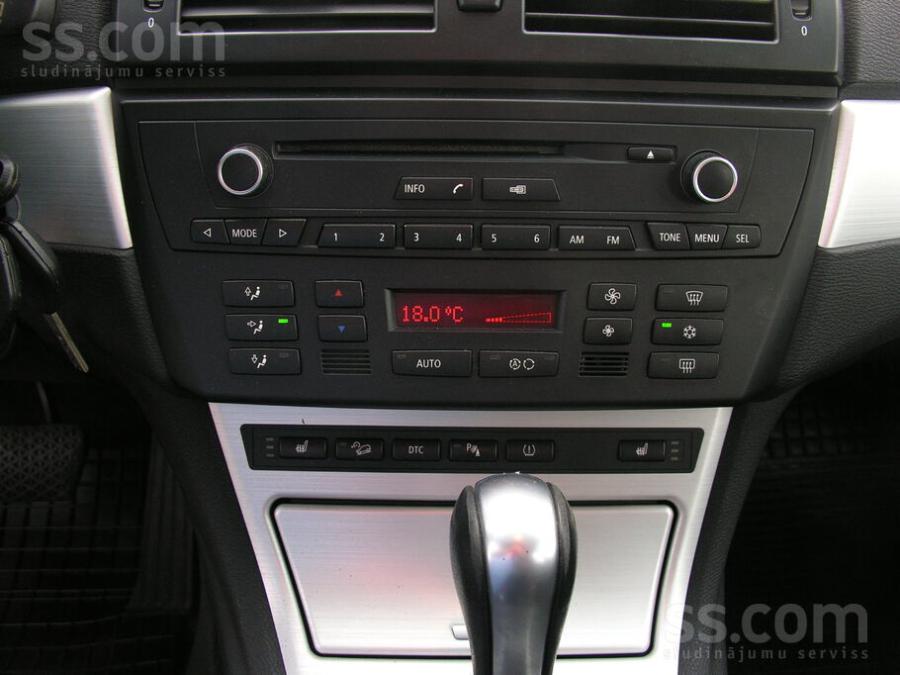 Black BMW X3 2010 in Riga, with an engine capacity of 2.00 L and mileage of 0 thousand km for 6550 €, photo 15 on AUTOMOTO.COM.LV