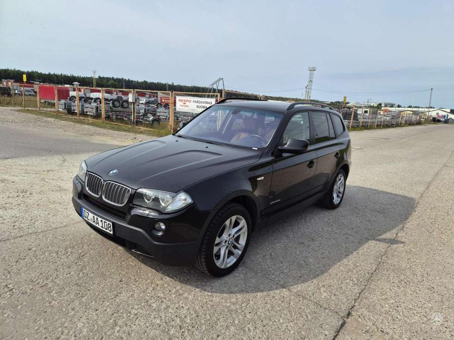 Melns BMW X3 2010 Viļņa, ar dzinēja tilpumu 2.00 L un nobraukumu 278 tūkst. km par 5900 €, foto 1 vietnē AUTOMOTO.COM.LV