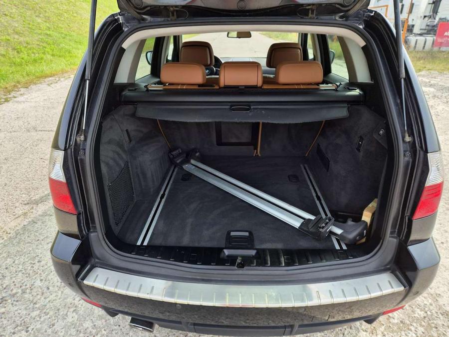 Melns BMW X3 2010 Viļņa, ar dzinēja tilpumu 2.00 L un nobraukumu 278 tūkst. km par 5900 €, foto 18 vietnē AUTOMOTO.COM.LV