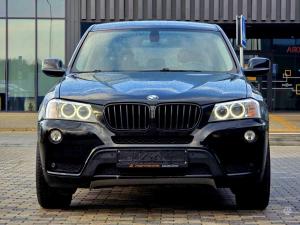Black BMW X3 2010 in Siauliai, with an engine capacity of 2.00 L and mileage of 296 thousand km for 8300 €, photo 3 on AUTOMOTO.COM.LV