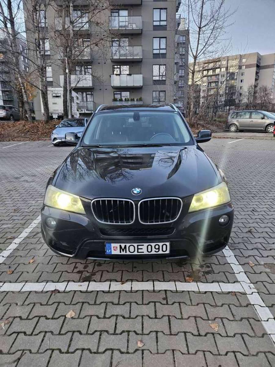 Black BMW X3 2011 in Vilnius, with an engine capacity of 2.00 L and mileage of 339 thousand km for 7100 €, photo 3 on AUTOMOTO.COM.LV