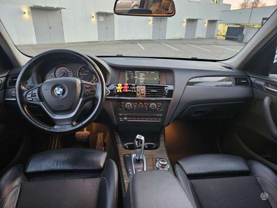 Black BMW X3 2011 in Vilnius, with an engine capacity of 2.00 L and mileage of 339 thousand km for 7100 €, photo 9 on AUTOMOTO.COM.LV