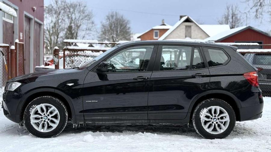 Black BMW X3 2011 in Ukmerge, with an engine capacity of 2.00 L and mileage of 390 thousand km for 6750 €, photo 5 on AUTOMOTO.COM.LV