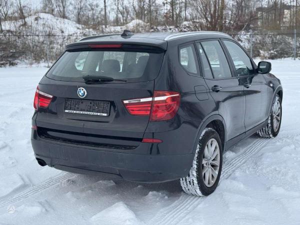 Melns BMW X3 2011 Marijampole, ar dzinēja tilpumu 2.00 L un nobraukumu 234 tūkst. km par 6100 €, foto 5 vietnē AUTOMOTO.COM.LV