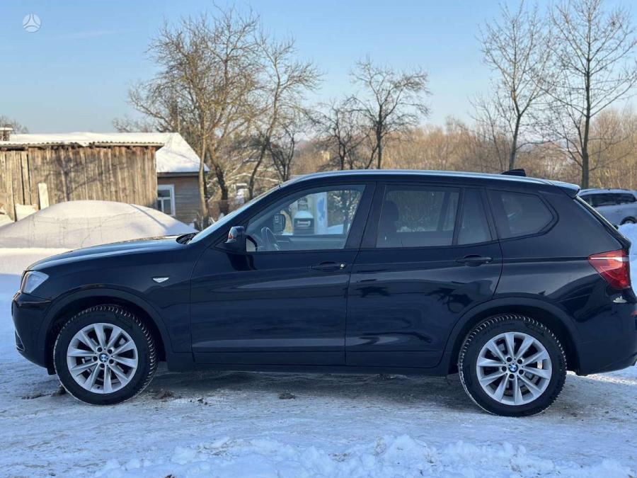 Black BMW X3 2011 in Kaisiadorys, with an engine capacity of 2.00 L and mileage of 308 thousand km for 9350 €, photo 2 on AUTOMOTO.COM.LV