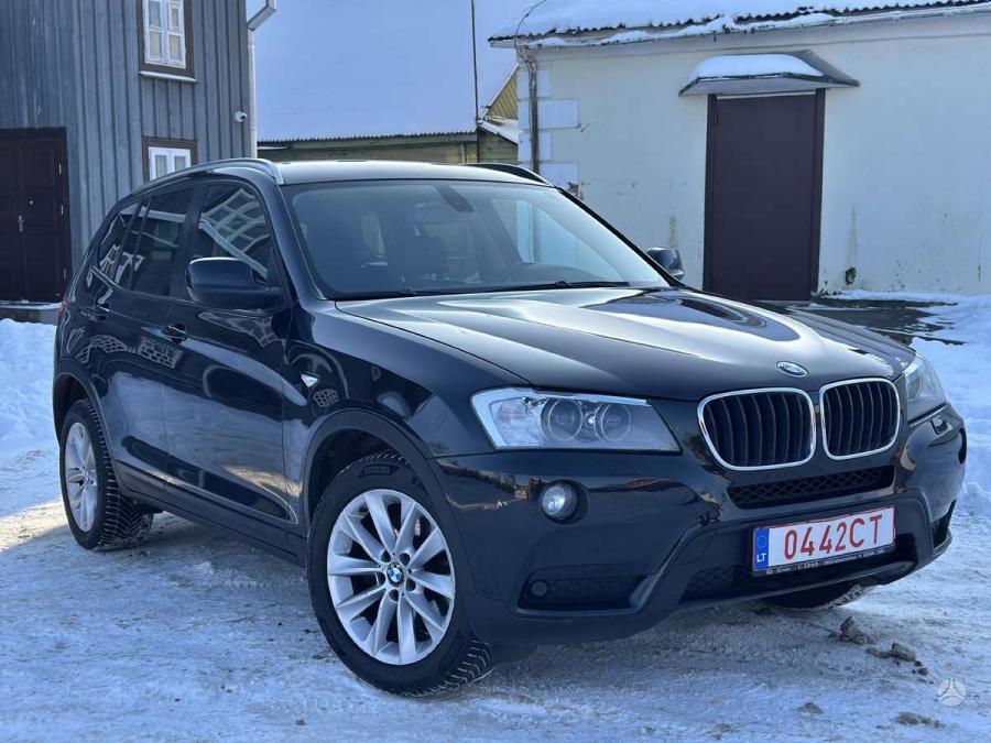 Black BMW X3 2011 in Kaisiadorys, with an engine capacity of 2.00 L and mileage of 308 thousand km for 9350 €, photo 8 on AUTOMOTO.COM.LV