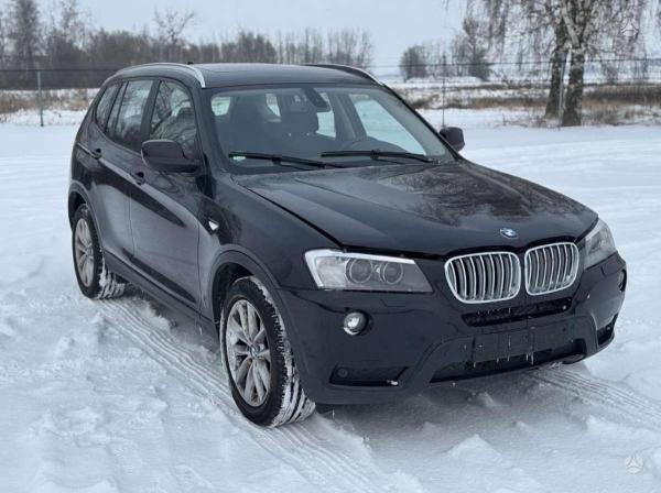 Melns BMW X3 2011 Marijampole, ar dzinēja tilpumu 2.00 L un nobraukumu 234 tūkst. km par 6100 €, foto 7 vietnē AUTOMOTO.COM.LV