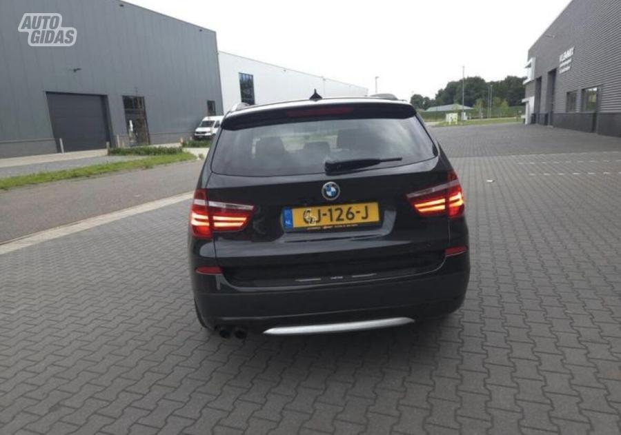 Black BMW X3 2011 in Kaunas, with an engine capacity of 3.00 L and mileage of 230 thousand km for 9650 €, photo 4 on AUTOMOTO.COM.LV