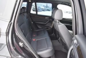 Black BMW X3 2011 in Vilnius, with an engine capacity of 2.99 L and mileage of 313 thousand km for 10450 €, photo 10 on AUTOMOTO.COM.LV