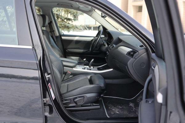 Melns BMW X3 2011 Alīta, ar dzinēja tilpumu 2.00 L un nobraukumu 250 tūkst. km par 9800 €, foto 9 vietnē AUTOMOTO.COM.LV
