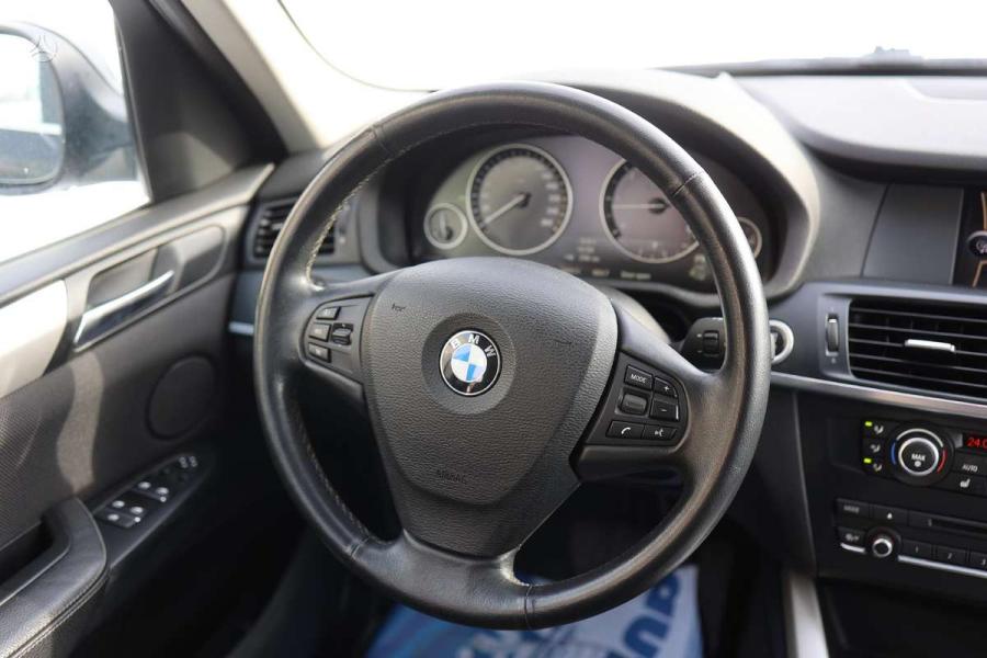 Black BMW X3 2011 in Alytus, with an engine capacity of 2.00 L and mileage of 250 thousand km for 9800 €, photo 11 on AUTOMOTO.COM.LV