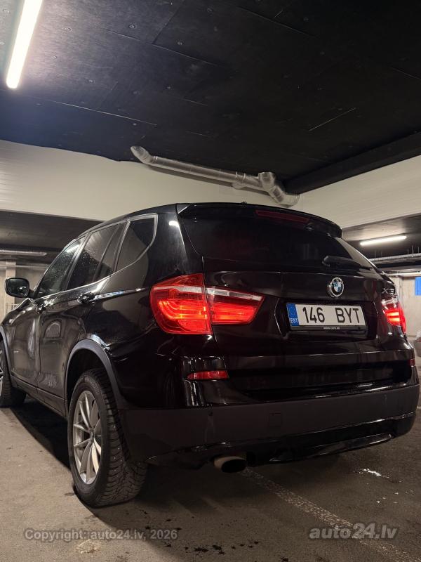 Black BMW X3 2011 in Tallinn, with an engine capacity of 2.00 L and mileage of 300 thousand km for 6900 €, photo 4 on AUTOMOTO.COM.LV