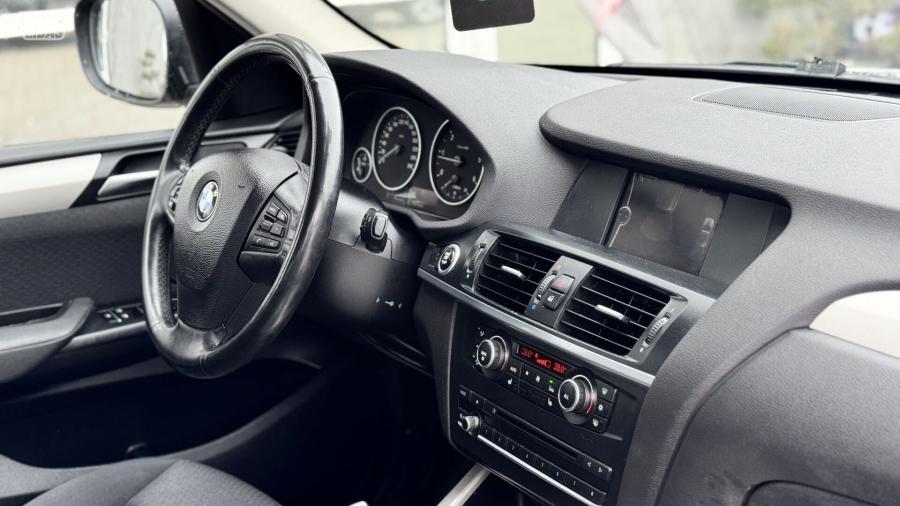 Black BMW X3 2011 in Radviliskis, with an engine capacity of 2.00 L and mileage of 326 thousand km for 7650 €, photo 17 on AUTOMOTO.COM.LV
