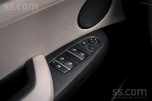 Black BMW X3 2011 in Talsi, with an engine capacity of 3.00 L and mileage of 287 thousand km for 11990 €, photo 14 on AUTOMOTO.COM.LV