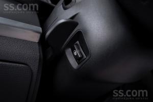 Black BMW X3 2011 in Talsi, with an engine capacity of 3.00 L and mileage of 287 thousand km for 11990 €, photo 16 on AUTOMOTO.COM.LV