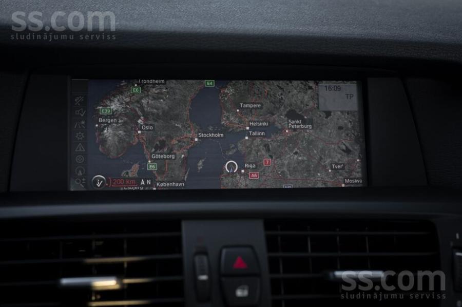 Black BMW X3 2011 in Talsi, with an engine capacity of 3.00 L and mileage of 287 thousand km for 11990 €, photo 23 on AUTOMOTO.COM.LV