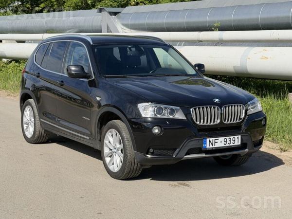Black BMW X3 2011 in Riga, with an engine capacity of 2.00 L and mileage of 294 thousand km for 9800 €, photo 8 on AUTOMOTO.COM.LV