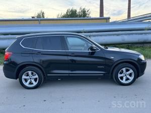 Black BMW X3 2011 in Riga, with an engine capacity of 2.00 L and mileage of 294 thousand km for 9800 €, photo 13 on AUTOMOTO.COM.LV