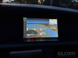 Black BMW X3 2011 in Riga, with an engine capacity of 2.00 L and mileage of 294 thousand km for 9800 €, photo 15 on AUTOMOTO.COM.LV