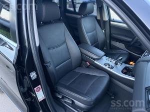 Black BMW X3 2011 in Riga, with an engine capacity of 2.00 L and mileage of 294 thousand km for 9800 €, photo 23 on AUTOMOTO.COM.LV