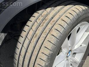 Black BMW X3 2011 in Riga, with an engine capacity of 2.00 L and mileage of 294 thousand km for 9800 €, photo 27 on AUTOMOTO.COM.LV