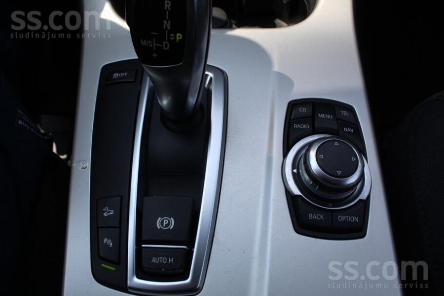 Melns BMW X3 2011 Liepāja, ar dzinēja tilpumu 2.00 L un nobraukumu 321 tūkst. km par 8500 €, foto 13 vietnē AUTOMOTO.COM.LV