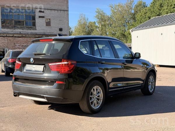 Black BMW X3 2011 in Liepaja, with an engine capacity of 2.00 L and mileage of 201 thousand km for 10250 €, photo 5 on AUTOMOTO.COM.LV