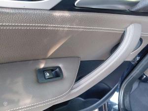 Melns BMW X3 2011 Vilkaviškis, ar dzinēja tilpumu 2.99 L un nobraukumu 198 tūkst. km par 10300 €, foto 36 vietnē AUTOMOTO.COM.LV