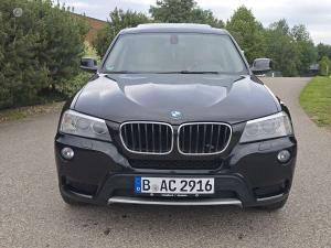 Black BMW X3 2011 in Vilnius, with an engine capacity of 2.00 L and mileage of 285 thousand km for 8690 €, photo 5 on AUTOMOTO.COM.LV