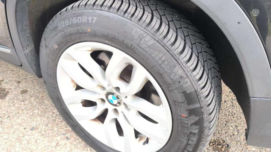 Black BMW X3 2011 in Vilnius, with an engine capacity of 2.00 L and mileage of 285 thousand km for 8690 €, photo 17 on AUTOMOTO.COM.LV