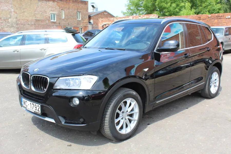 Melns BMW X3 2011 Liepāja, ar dzinēja tilpumu 2.00 L un nobraukumu 321 tūkst. km par 8500 €, foto 3 vietnē AUTOMOTO.COM.LV