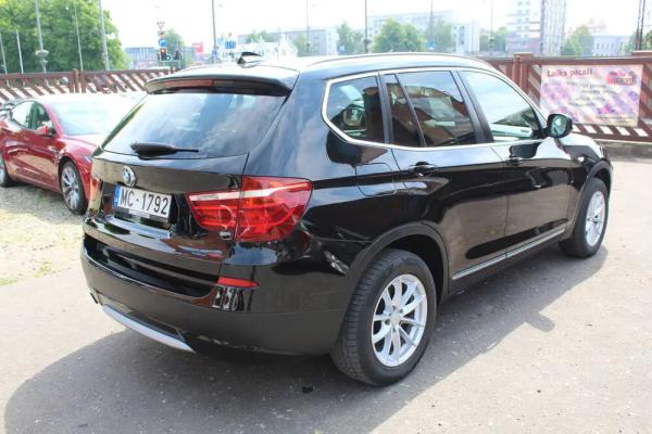 Black BMW X3 2011 in Liepaja, with an engine capacity of 2.00 L and mileage of 321 thousand km for 8500 €, photo 4 on AUTOMOTO.COM.LV