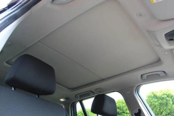 Black BMW X3 2011 in Liepaja, with an engine capacity of 2.00 L and mileage of 321 thousand km for 8500 €, photo 9 on AUTOMOTO.COM.LV