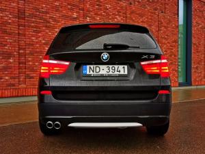 Black BMW X3 2011 in Riga, with an engine capacity of 3.00 L and mileage of 266 thousand km for 15500 €, photo 6 on AUTOMOTO.COM.LV