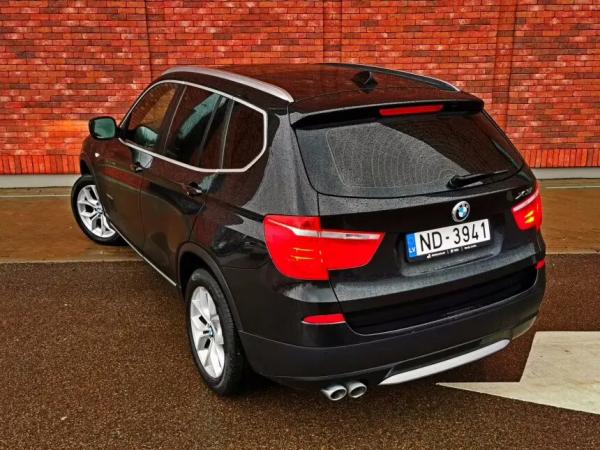 Black BMW X3 2011 in Riga, with an engine capacity of 3.00 L and mileage of 266 thousand km for 15500 €, photo 6 on AUTOMOTO.COM.LV