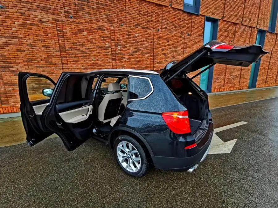 Black BMW X3 2011 in Riga, with an engine capacity of 3.00 L and mileage of 266 thousand km for 15500 €, photo 8 on AUTOMOTO.COM.LV