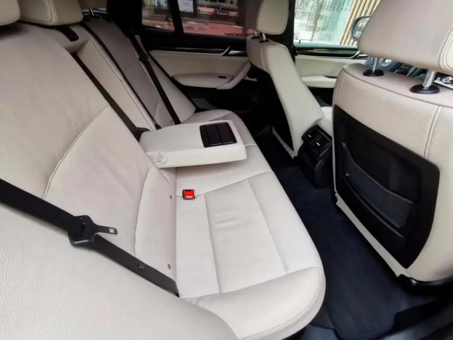 Black BMW X3 2011 in Riga, with an engine capacity of 3.00 L and mileage of 266 thousand km for 15500 €, photo 13 on AUTOMOTO.COM.LV