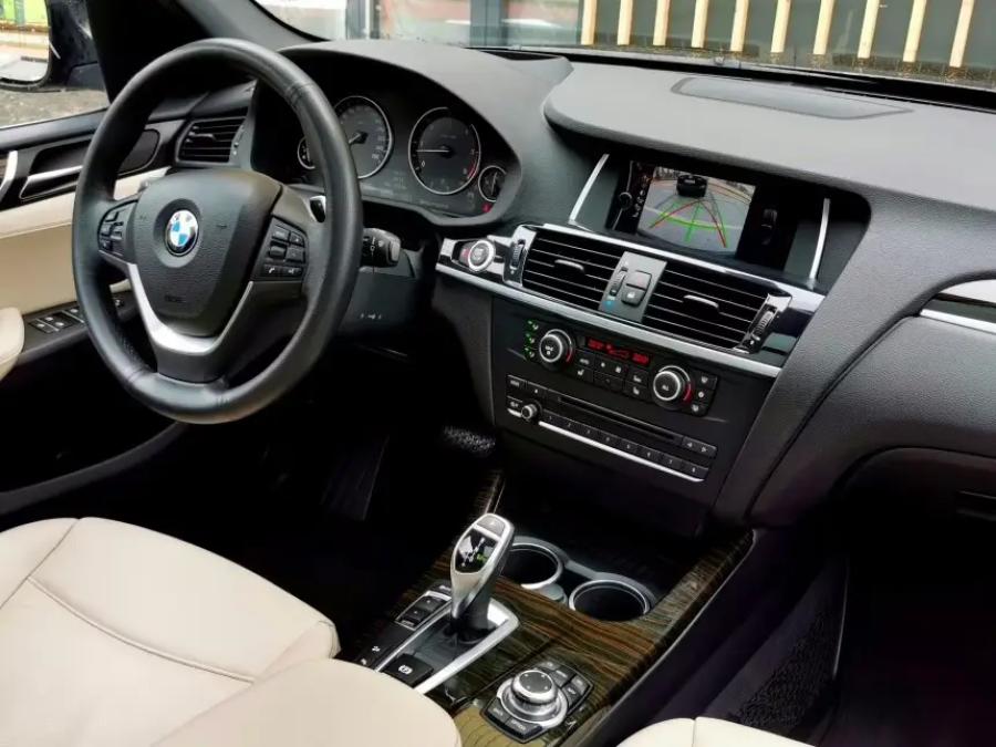 Black BMW X3 2011 in Riga, with an engine capacity of 3.00 L and mileage of 266 thousand km for 15500 €, photo 14 on AUTOMOTO.COM.LV