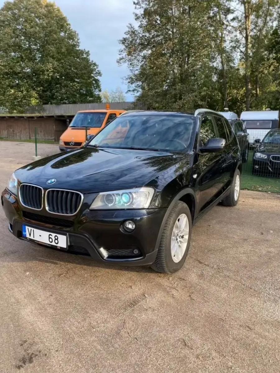 Melns BMW X3 2011 Grobiņa, ar dzinēja tilpumu 2.00 L un nobraukumu 0 tūkst. km par 9990 €, foto 1 vietnē AUTOMOTO.COM.LV