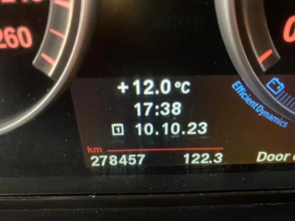 Black BMW X3 2011 in Grobiņa, with an engine capacity of 2.00 L and mileage of 0 thousand km for 9990 €, photo 9 on AUTOMOTO.COM.LV