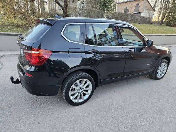 Black BMW X3 2011 in Jekabpils, with an engine capacity of 3.00 L and mileage of 272 thousand km for 10990 €, photo 7 on AUTOMOTO.COM.LV