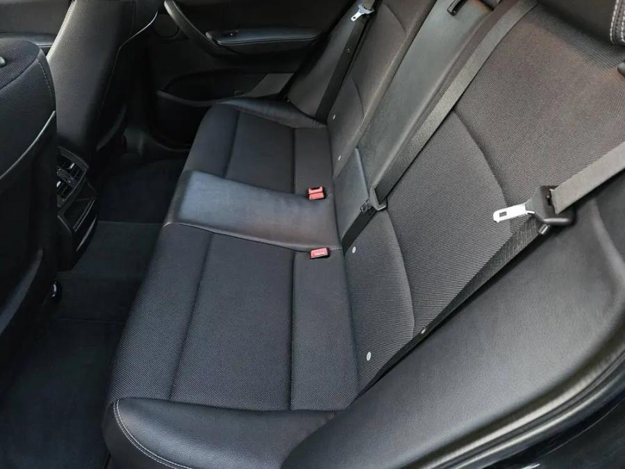 Melns BMW X3 2011 Jēkabpils, ar dzinēja tilpumu 3.00 L un nobraukumu 272 tūkst. km par 10990 €, foto 18 vietnē AUTOMOTO.COM.LV