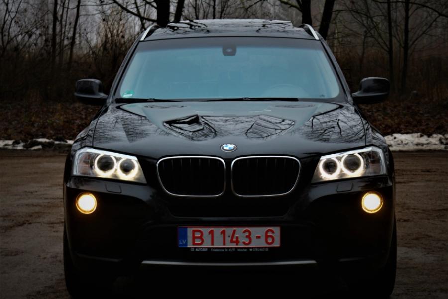 Black BMW X3 2011 in Riga, with an engine capacity of 2.00 L and mileage of 236 thousand km for 11990 €, photo 3 on AUTOMOTO.COM.LV