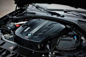 Black BMW X3 2011 in Riga, with an engine capacity of 2.00 L and mileage of 236 thousand km for 11990 €, photo 7 on AUTOMOTO.COM.LV
