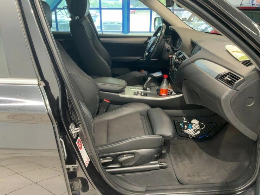Black BMW X3 2011 in Riga, with an engine capacity of 2.00 L and mileage of 236 thousand km for 11990 €, photo 10 on AUTOMOTO.COM.LV