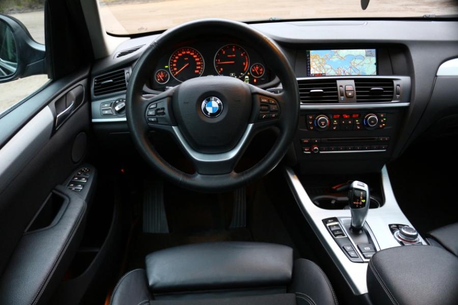 Black BMW X3 2011 in Riga, with an engine capacity of 2.00 L and mileage of 236 thousand km for 11990 €, photo 19 on AUTOMOTO.COM.LV